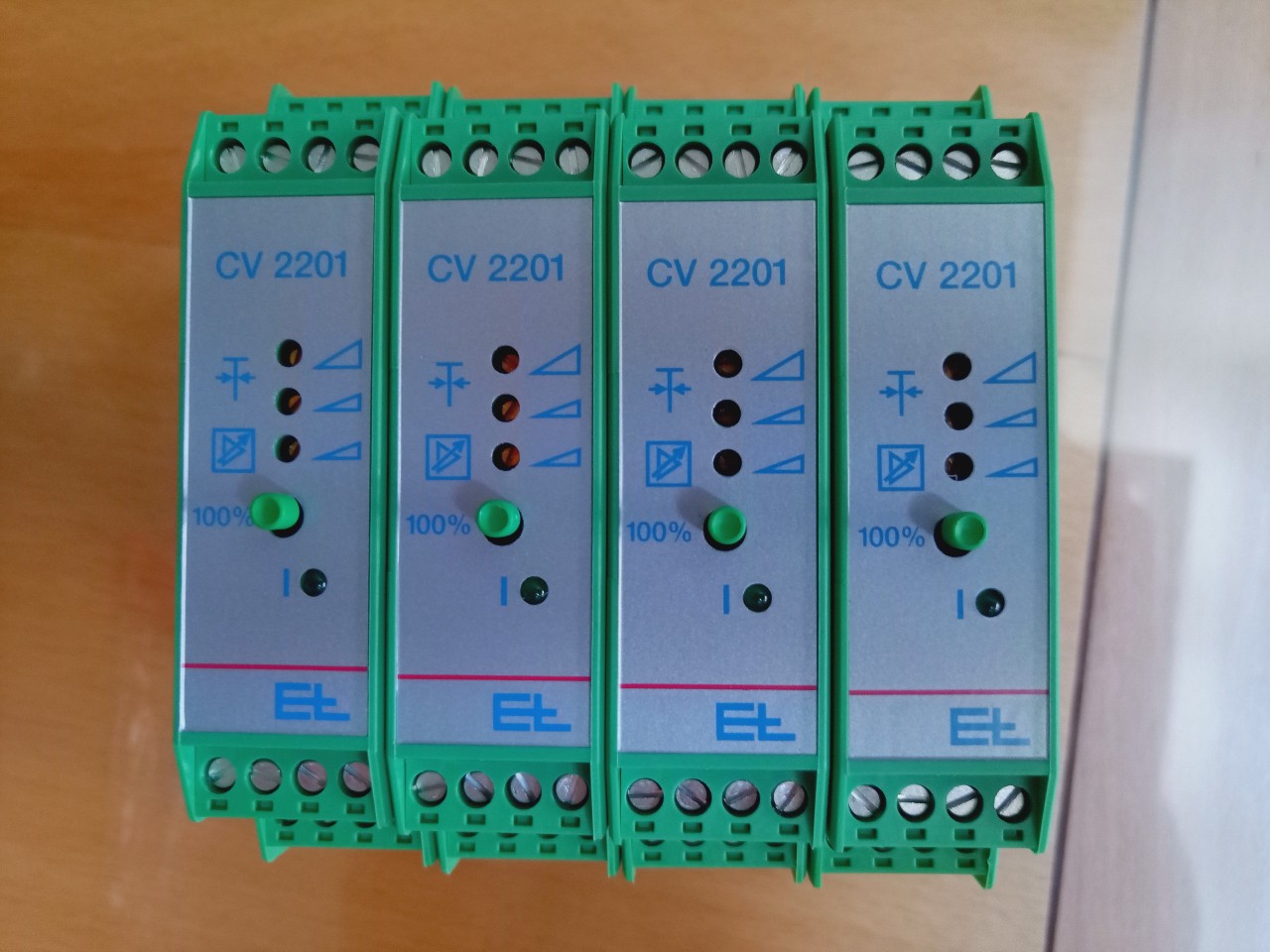 Khuếch đại tín hiệu CV 2201