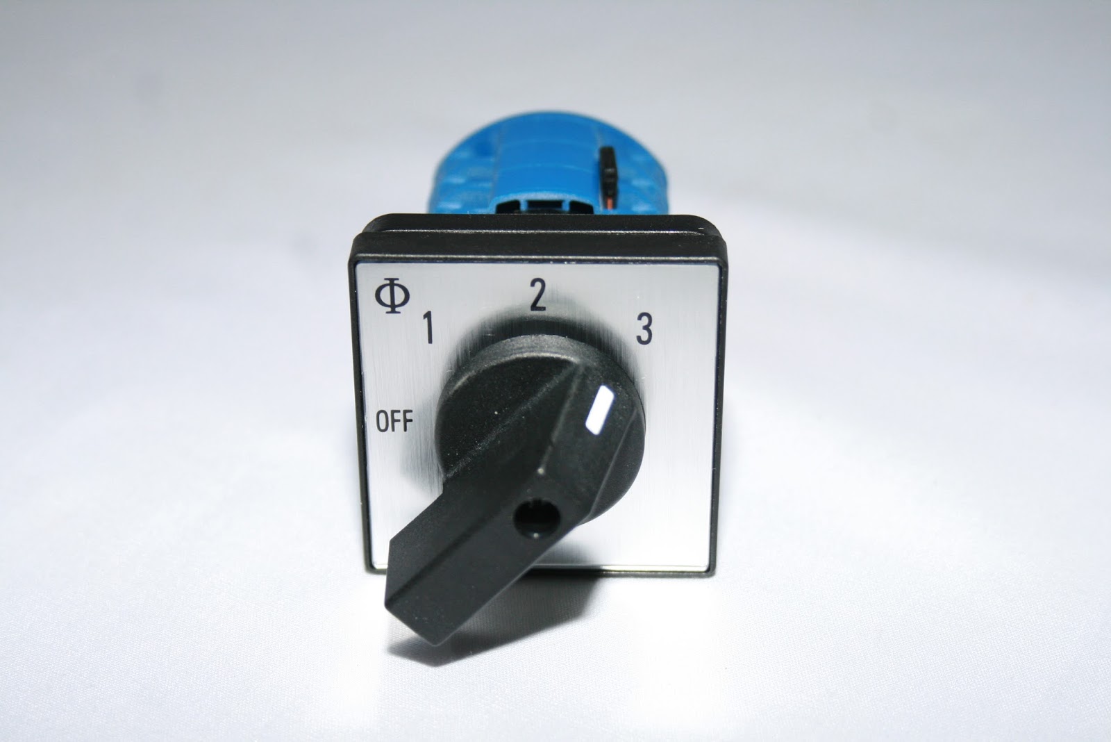 CA10-A261 switch 3 vị trí CÓ OFF:0-1-2-3, 2 pole / kraus&naimer